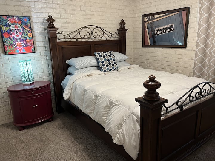 Super Comfortable Downtown Flat Minutes To Lsu - Baton Rouge, LA