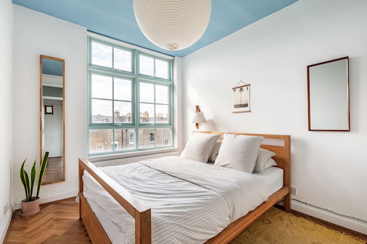 Stylish & Spacious 1 Bedroom Apartment, Hackney - Leyton