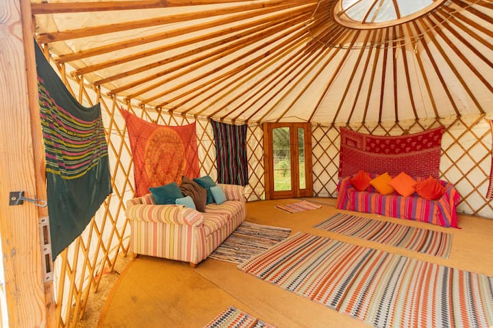 Glamping In 14 Pods And Yurts In Pretty Sussex - Uckfield