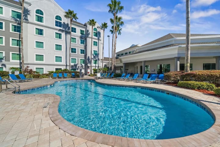 14w Condo Close Todisney! Freeparking - Orlando, FL