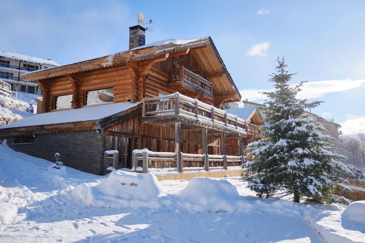 Le Magnifique Chalet Olakala !
Face Aux Pyrénées. - Département Pyrénées-Orientales