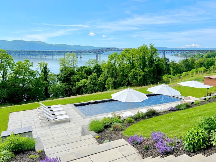 Hudson River House - Beacon, NY