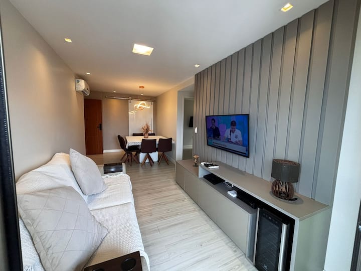 Apartamento 2 Quartos Com Varanda 250m Da Praia - Maceió