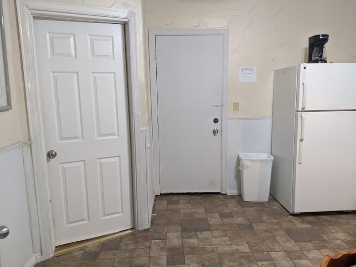 Room/qn Bed
Shrd Apt@nf, Ny, Usa - Niagara Falls, NY