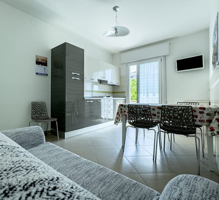 Apartment For 4 People, 30m From The Beach - Lignano Pineta