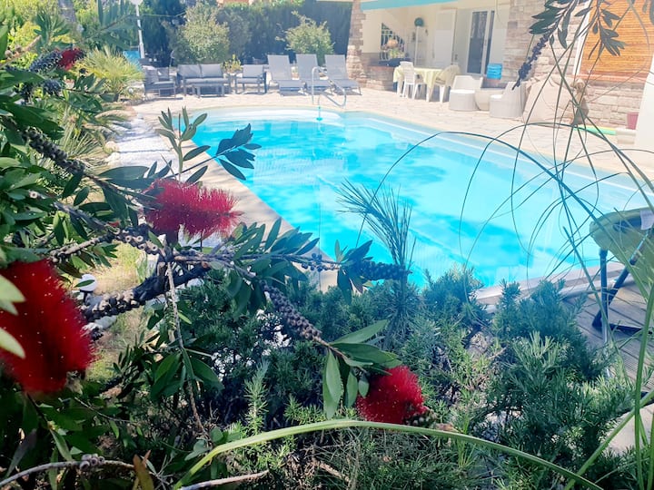 Logement Dans Villa Piscine Privée Plage à Pied - French Riviera