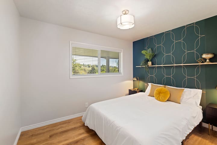 Hiking Trails, Fire-pit, Espresso, & Dog Friendly - Boise, ID