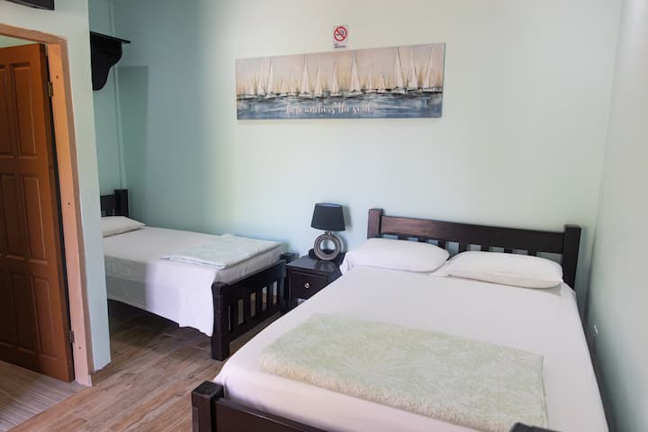 Imani's Inn Placencia 1-bedroom Gold Standard #2 - Placencia