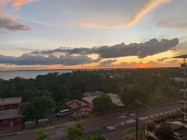 Modern, Tropical Magic At Mauna Loa-fringe Of Cbd! - Darwin