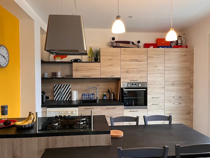 Charmant T2 Hyper Centre Annecy Avec Grand Balcon - Annecy