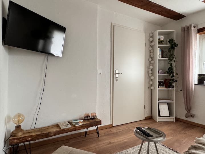 Tiny House With Historic Charm To Feel Like Home! - Burrweiler