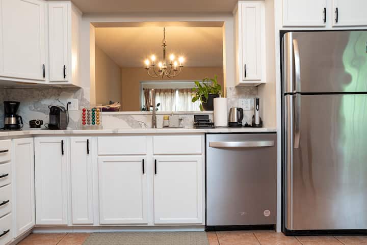 Pet-friendly 3br Retreat – Walk To Shops & Cafe - Newburgh, NY