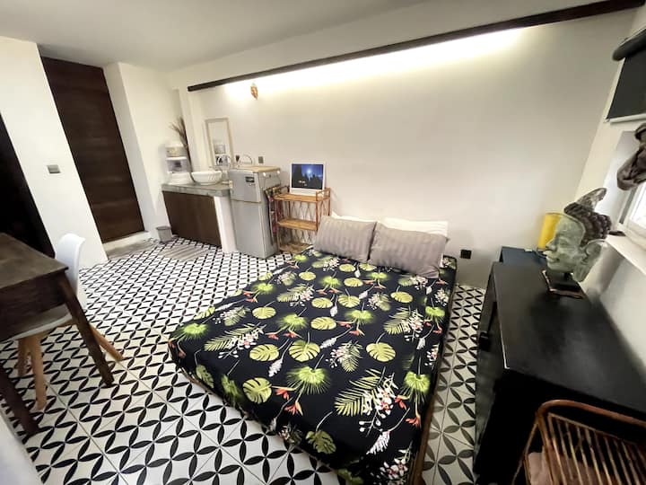 L178 // Le Studio - National Museum + Rooftop - Phnom Penh