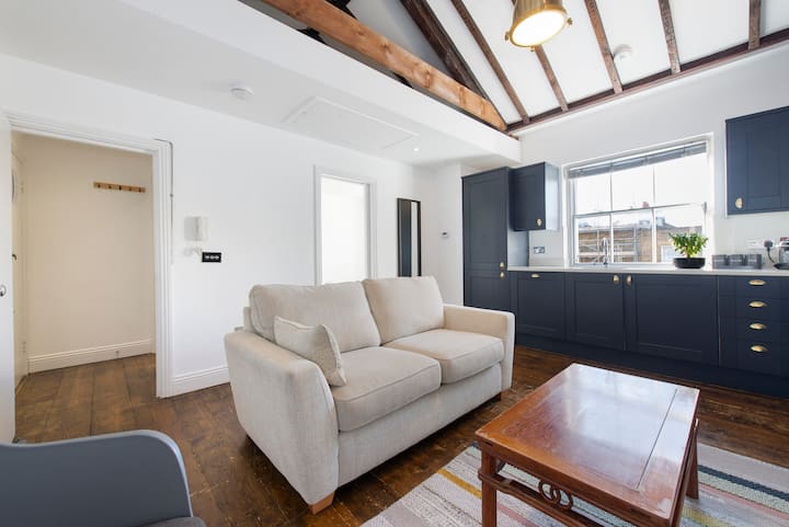Charming, Modern One Bedroom Loft Space. Baker St. - Marylebone
