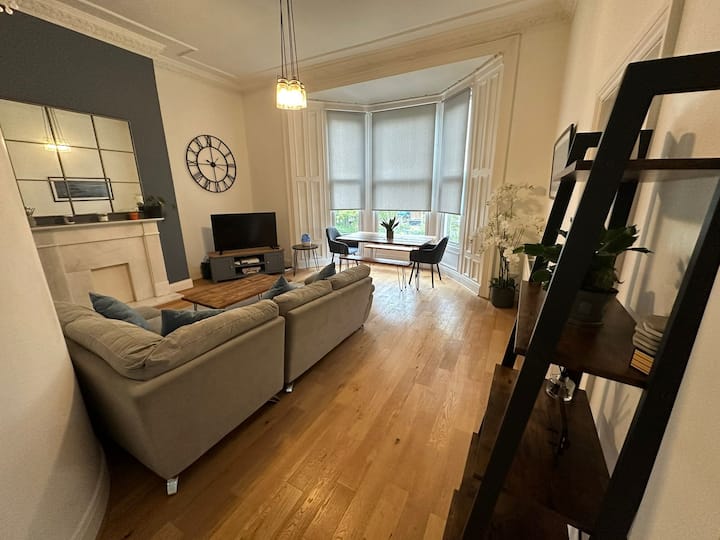 Superb 2 Bedroom Apartment In Jesmond! - Jesmond - Newcastle-upon-tyne