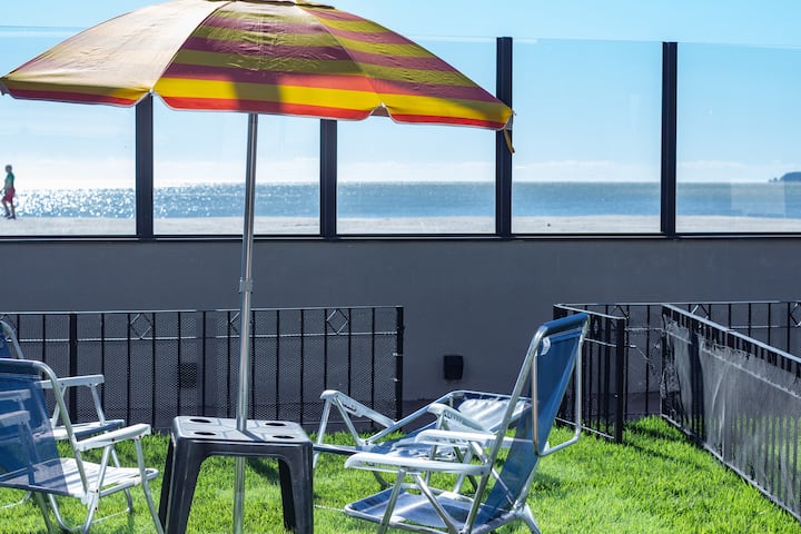 Casa Mykonos- Beachfront, Acoustic, Oceanview Bath - Porto Belo