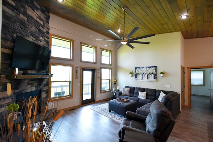 Luxury Chalet With 180 Degree Smoky Mountain Views - Murphy, NC
