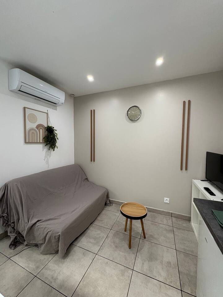 Studio #8 Climatisé à 10 Min Des Plages - Perpignan