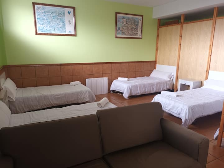Habitación Familiar Privada - Mellid