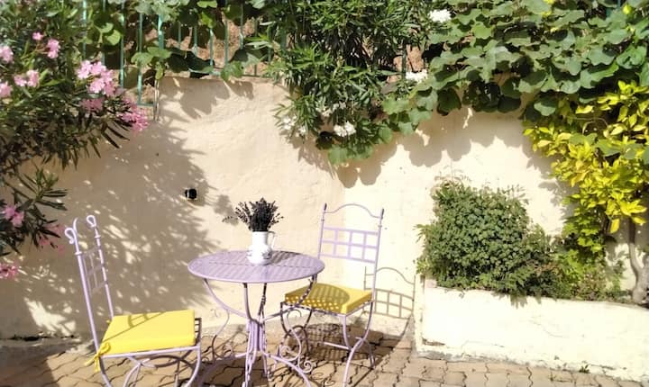 T1 Pour 2 : Commune De Saint Paul De Vence - Saint-Paul-de-Vence