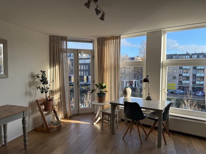 Great Canal View Apt. In De Pijp & Museum Area - Ámsterdam