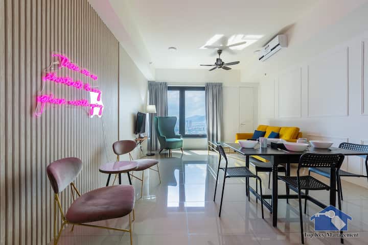 Modern 3-bedroom Suite In Georgetown 乔治市热带风格套房 - Penang