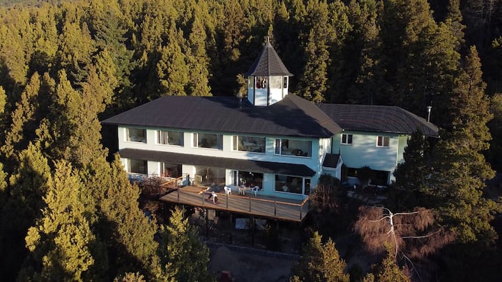 Casa Panorama: 8 Charming Suites In The Forest - San Carlos de Bariloche