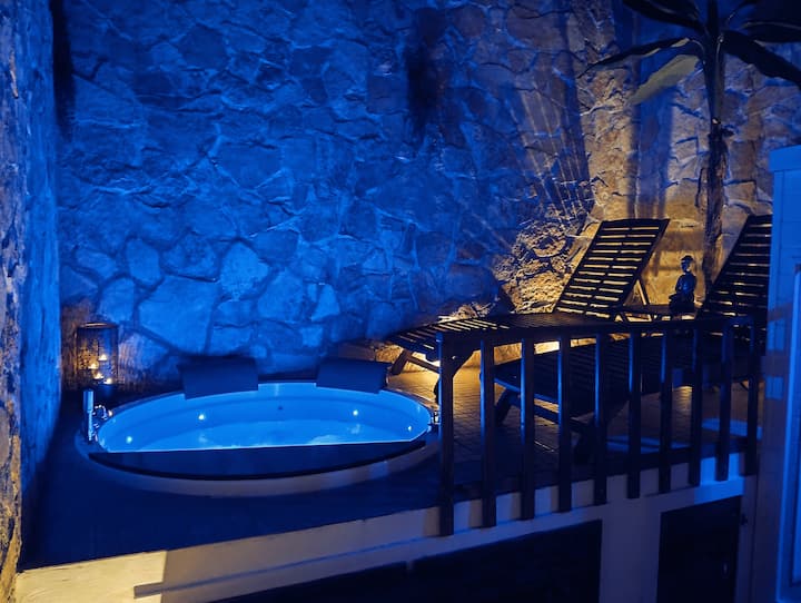 Luxury Spa Suite: Jacuzzi, Sauna & Bagno Turco - Ispica