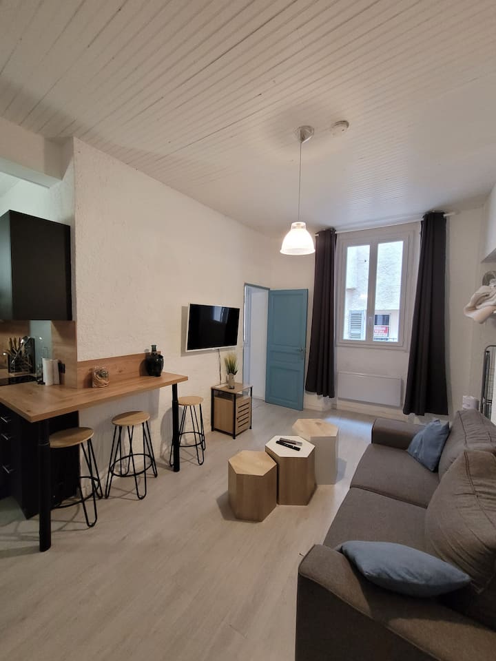 2 Pièces Tout éQuipé En Cœur De Ville - Carqueiranne