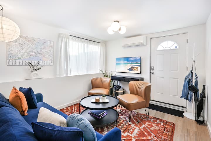 Vibrant Seattle Retreat | Parking | Kitchenette - 西雅圖, WA