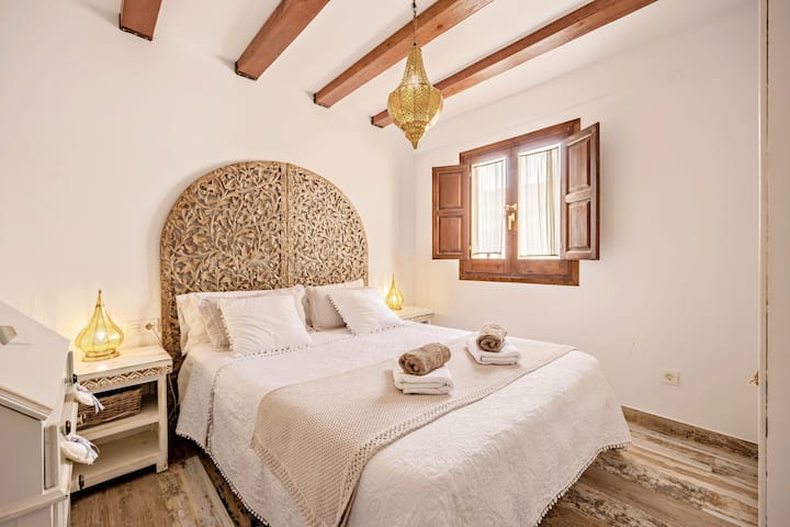 Tuanfitrion Nazarí Calderería "Nil Attic" Apt - Granada