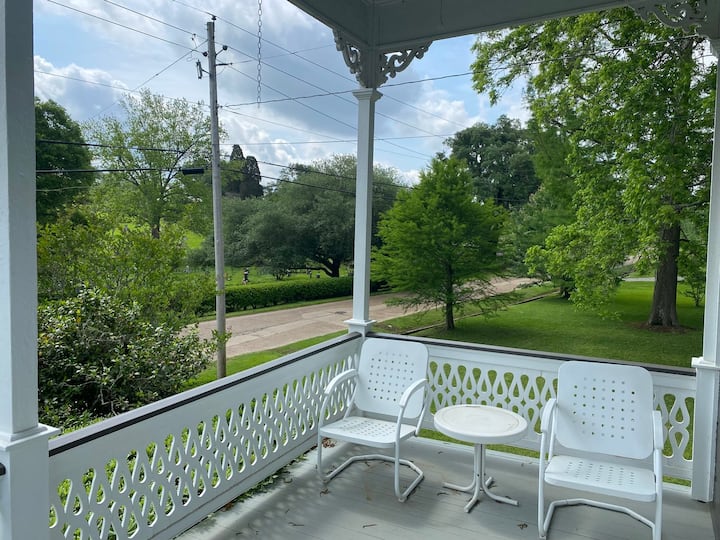 Historic Cottage Near The Mississippi River - Natchez, MS