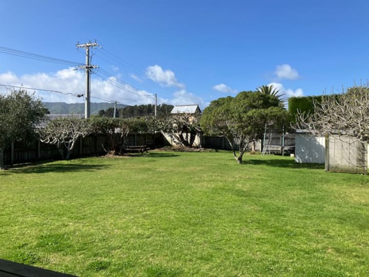 Classic Bach Comfort In Olde Waikanae - Waikanae
