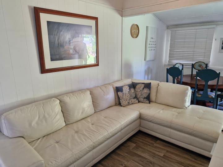 Cooee Bay : locations de vacances avec accès à la plage - Queensland ...