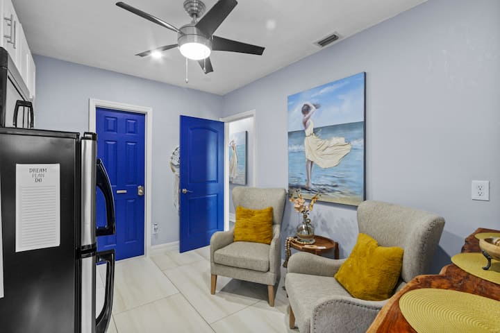 Cozy Oasis: Private Apartment  With Hot Tub Spa - Cape Coral, FL