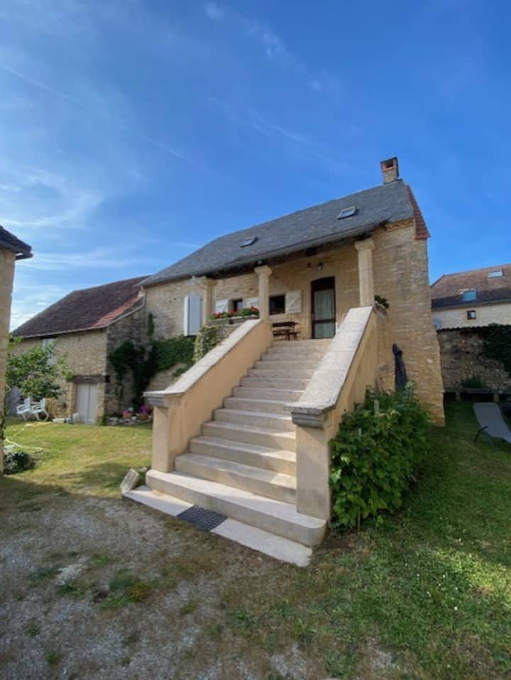 Maison Typique Avec Cour,jardin. Animaux Bienvenus - Gourdon