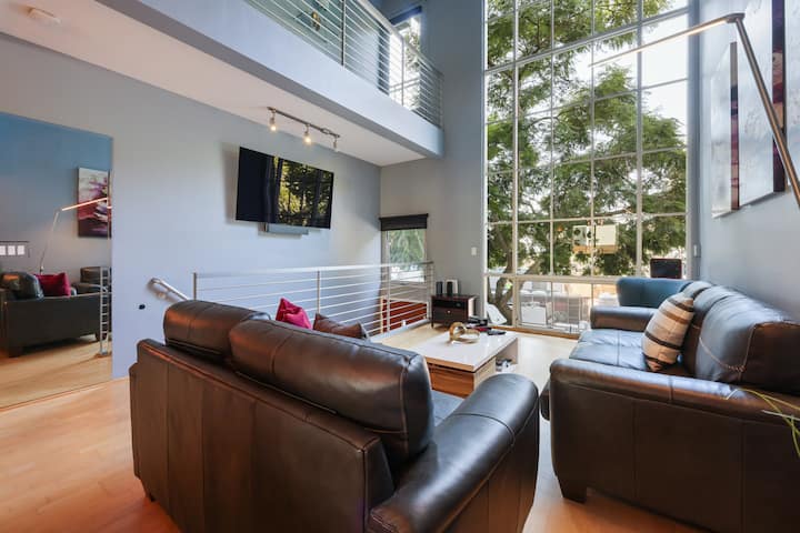 Luxury-award Winning Loft Townhouse, Top Location - Coronado, CA