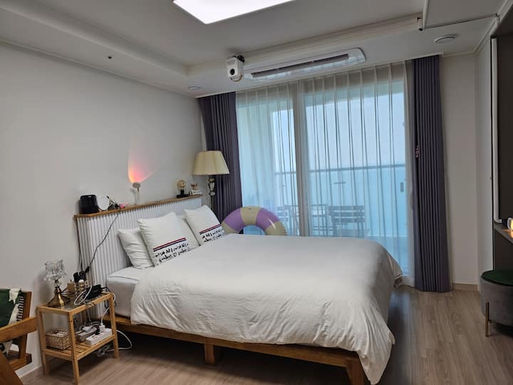 * 19층 [호텔+펜션] [연박할인] 전면바다 파노라마 오션뷰 등대해변 써밋베이 - Sokcho-si