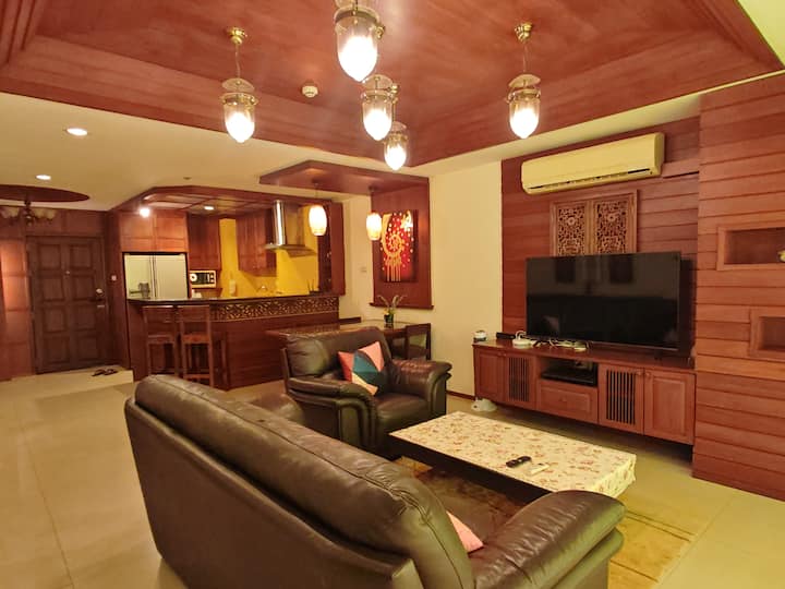 Thai Lanna Style Condo Sea View+jacuzzi - Jomtien