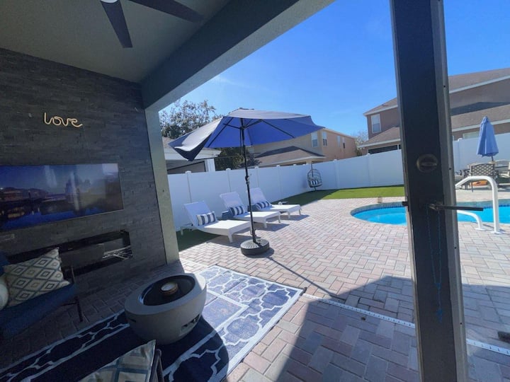 Pool Home Wesley Chapel/advent Health Center Ice - Wesley Chapel, FL