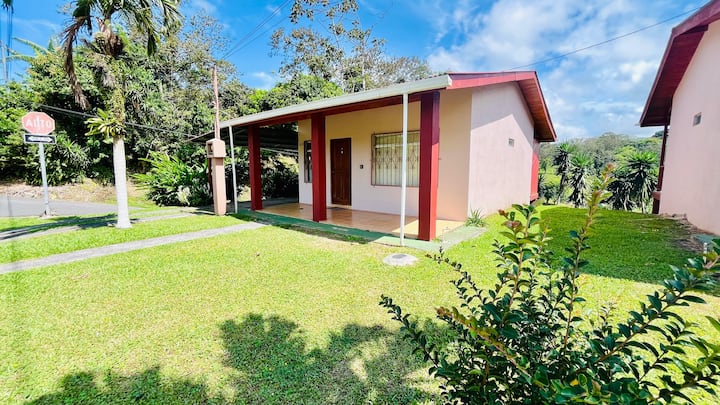 Casa Mística, Cerca Del Parque Del Lago Y Centro - Costa Rica