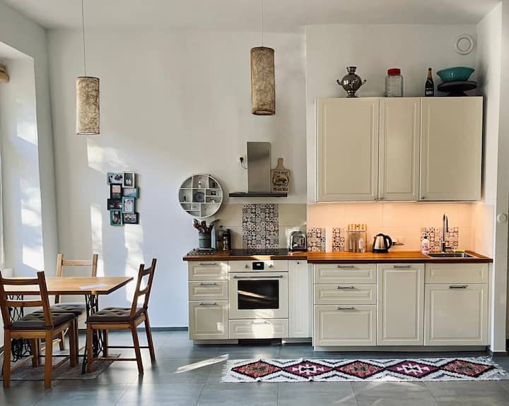 Sunny & Quiet Studio • Near Market Square - Wroclaw (Breslavia)