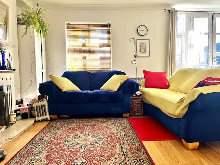 Cozy Room In City Center - Dún Laoghaire