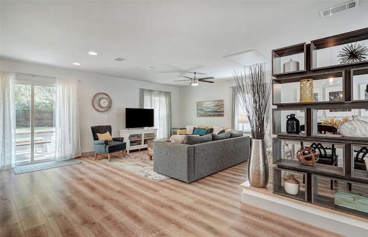 Charming Pet-friendly, Walk To Georgetown Square! - Georgetown, TX