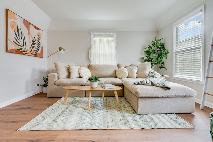 Rise Bnb - A Prime 3/2 Unit, Walk To Forsyth Park - Savannah, GA