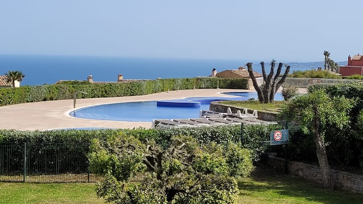 Vue Mer Pour Cet Appartement 3 * Totalement Rénové - Les Issambres