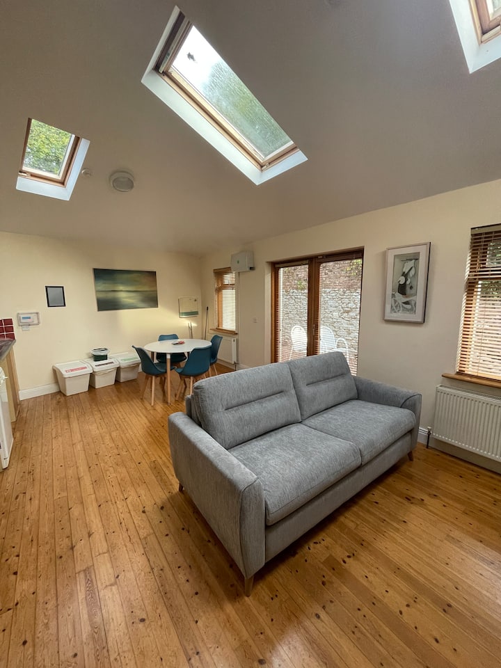 Peaceful City Hideaway | Garden & Views - Cork
