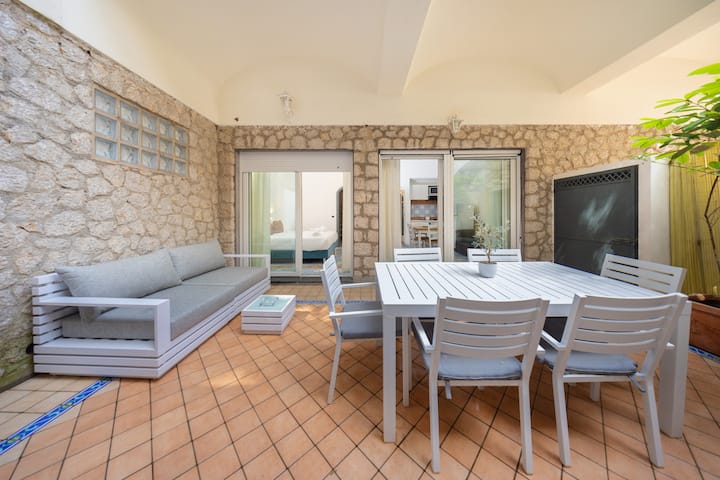 Capri Center - Reginella, Oliveto Capri - Capri