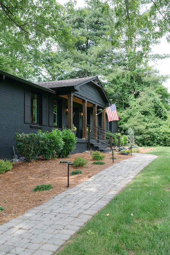 Stylish Private Home 1 Mile From Downtown Franklin - Franklin, TN