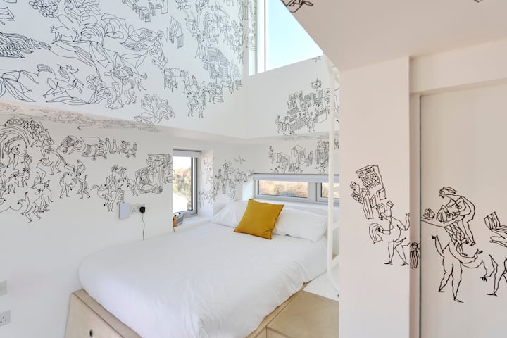 Immersive Art Pod At East Quay - Watchet